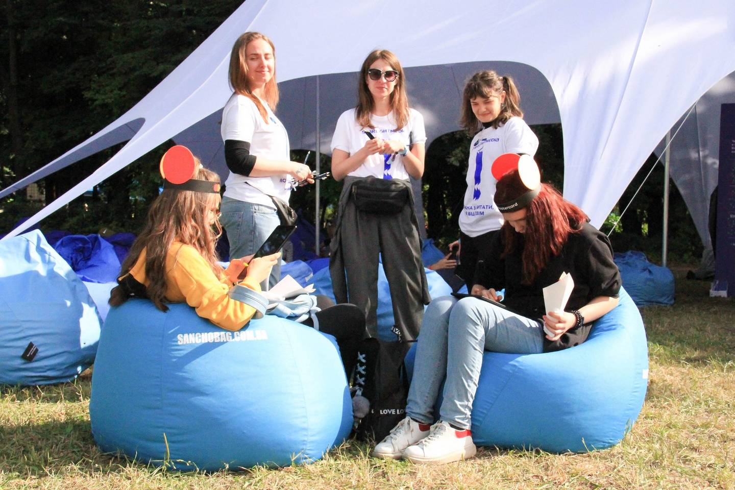 Starlight Media: vacancies at the media group